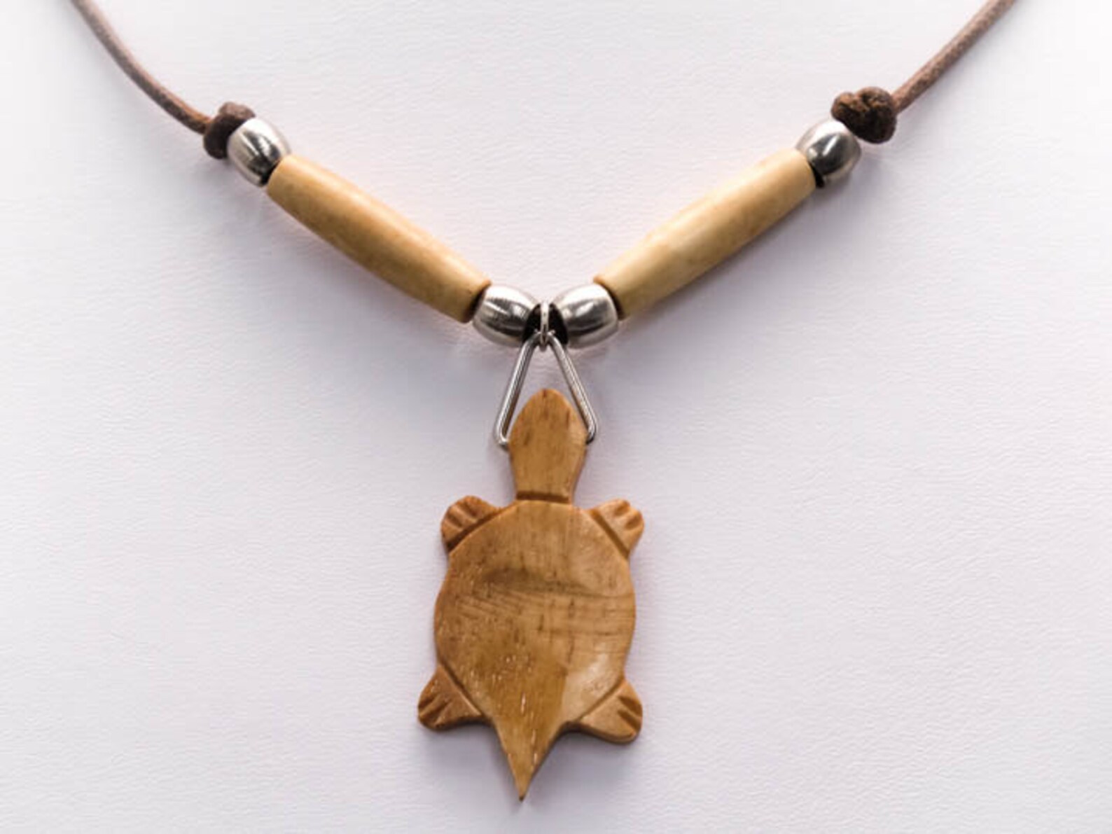 Iroquois Mini Bone Turtle Necklace (199-501) - Etsy