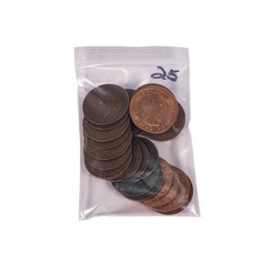 One 25-pack of Assorted Bulk Old English Large Pennies for Craft ...