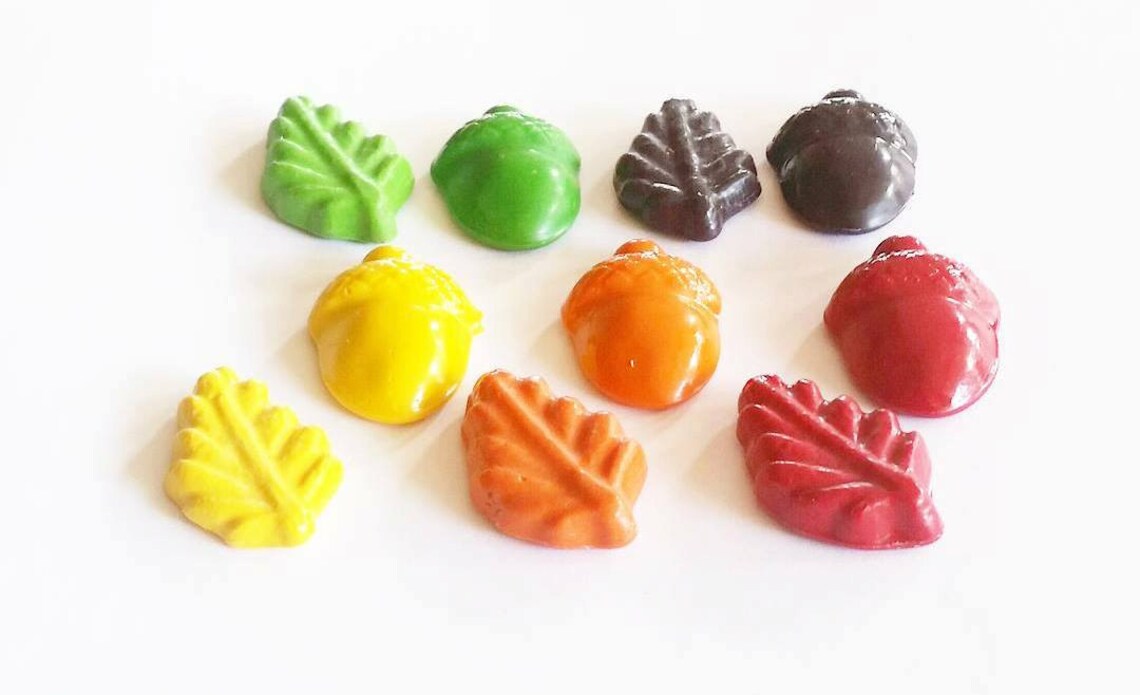 Leaf Crayons Fall Fall Colors Leaves Acorns Fall Party - Etsy