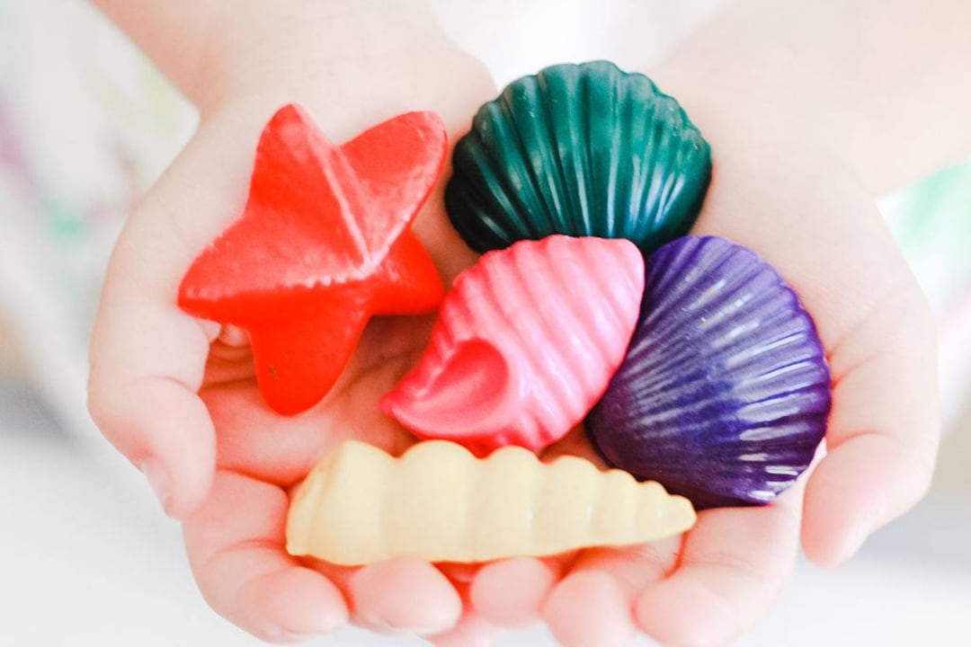 Seashell Crayons, Beach Party, Mermaid Party, Princess Party, Crayons ...