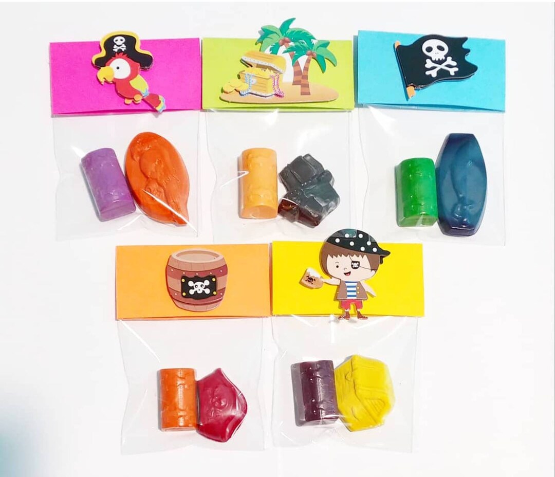 Pirate Favors, Pirate Crayons, Pirates, Party Bags, Pirate Gifts ...