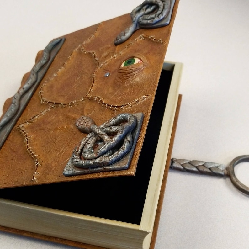 Hocus Pocus Spell Book With Magnetic Closure - Etsy