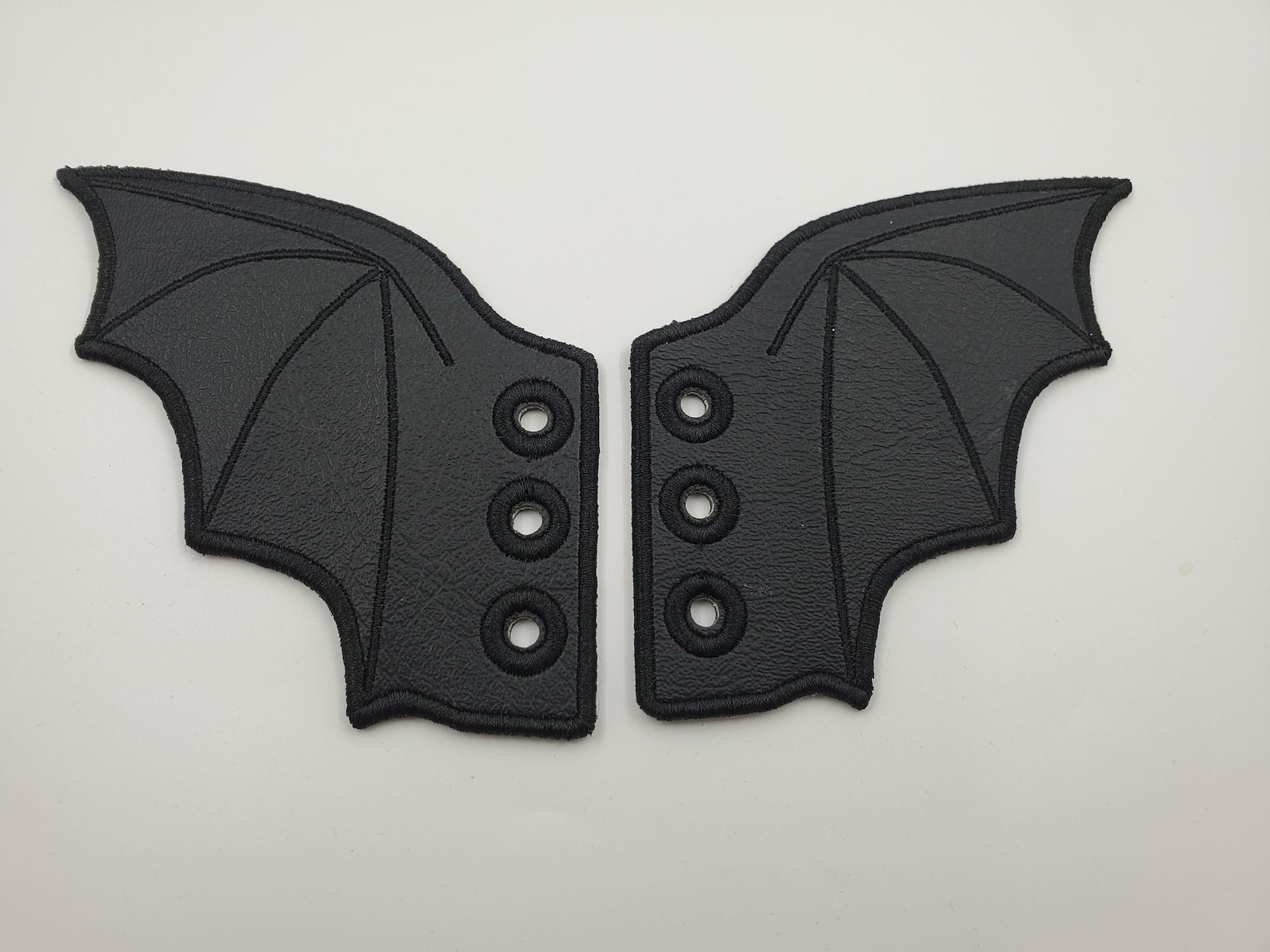 Matte Bat Shoelace Wings Kawaii Spooky Shoe Accessory - Etsy