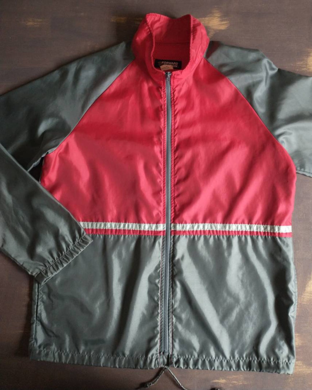 Retro Men's Wind Breaker Made in Japan FORWARD MOTION Size Small Front ...