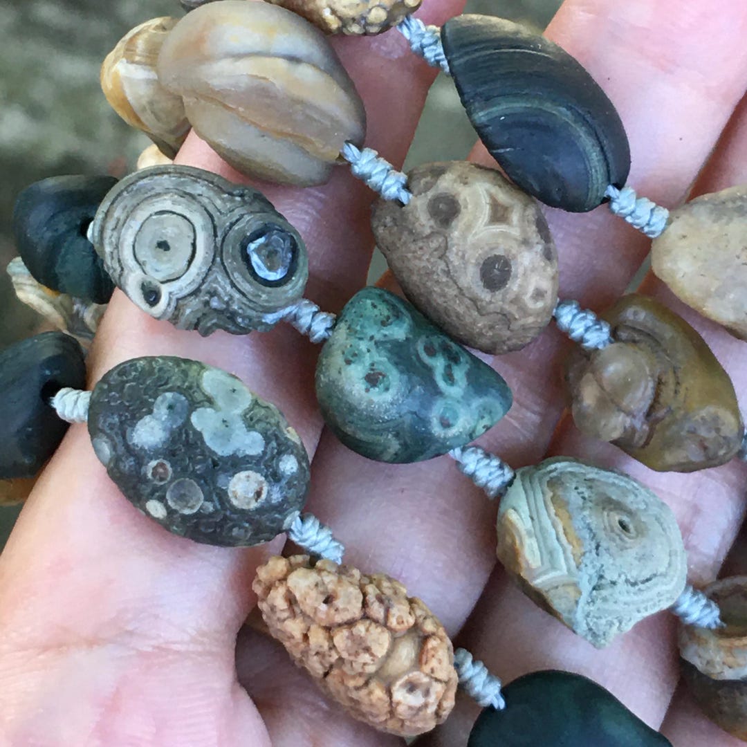 Mixed Colour Red Eyes _ Green Eyes _ Sand Top Gobi Eye Agate _ Gobi ...