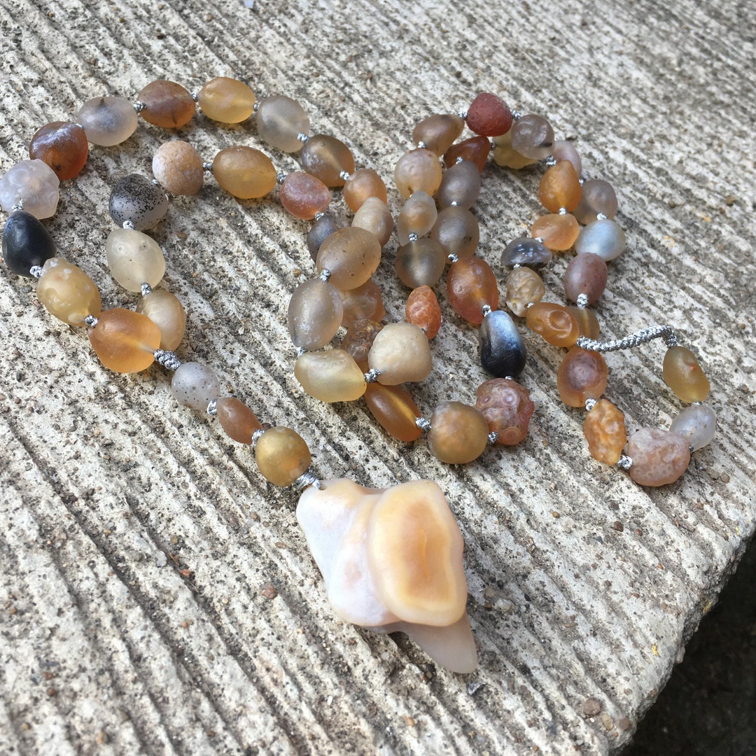 Candy _ Sugar Heart _ Gobi Agate _ Gobi Eyes Agate Necklace - Etsy