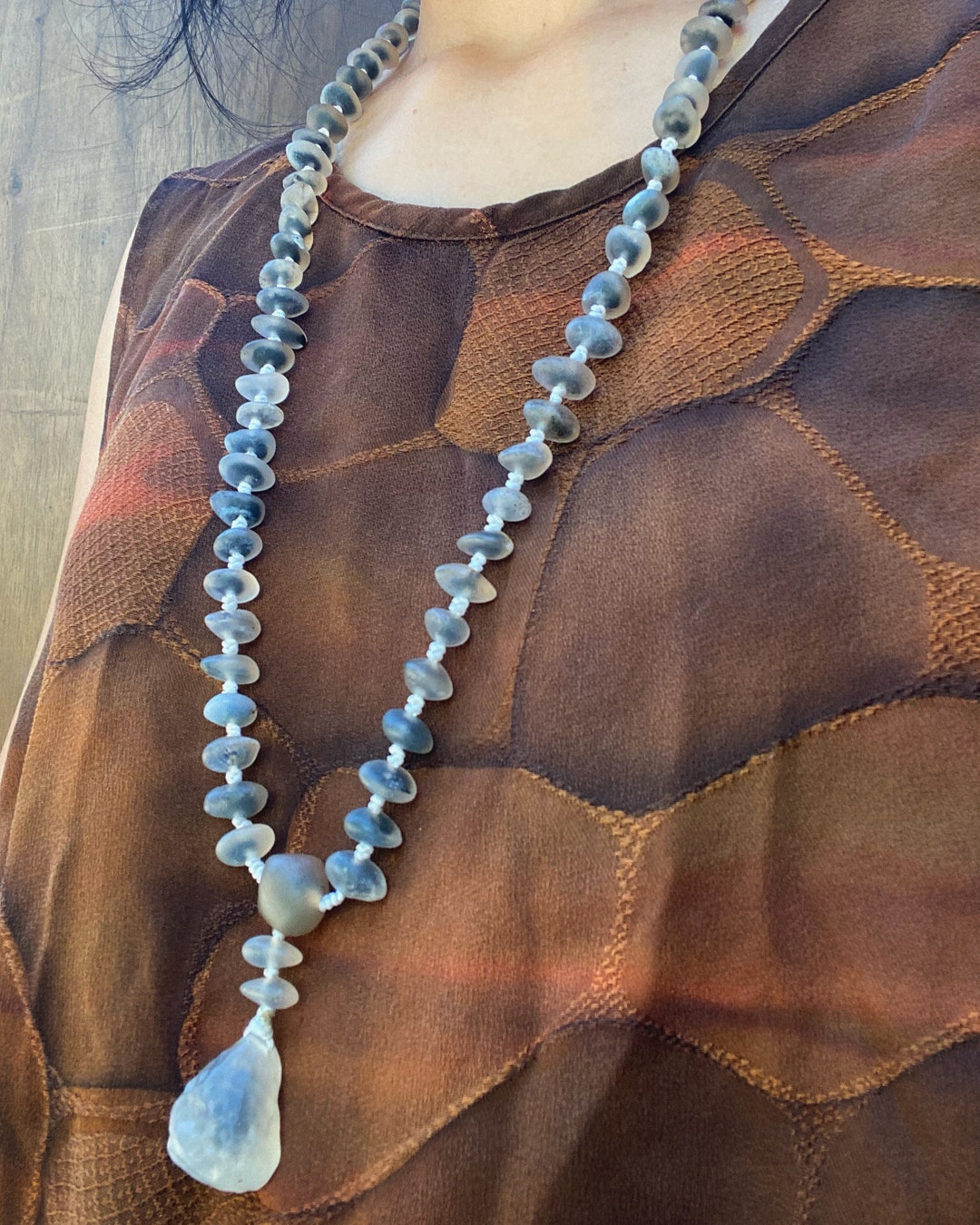 Milky White Agate With Black Sugar Heart _ Bean Shape _ Gobi Desert ...