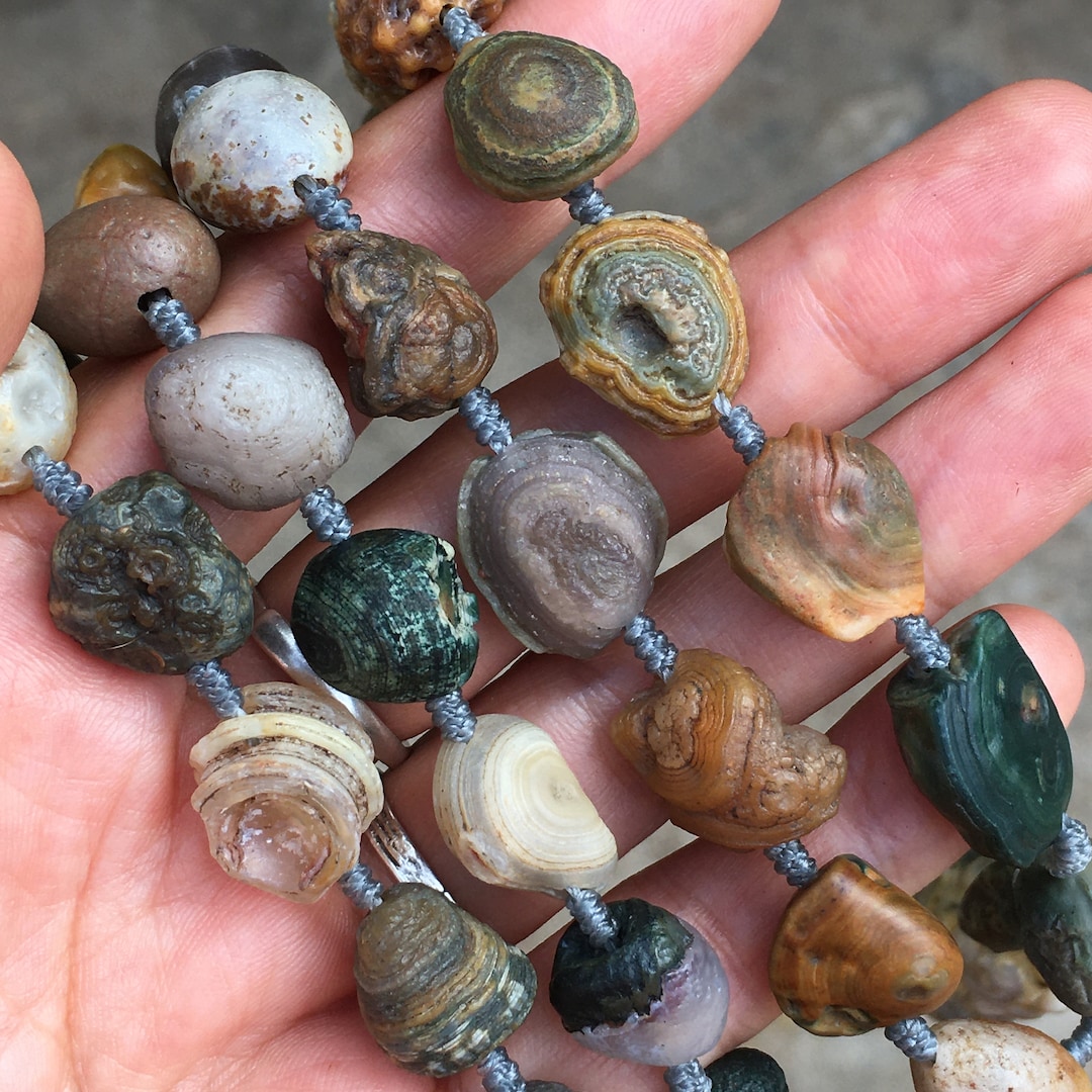 1.3cm Mixed Colour Single Eye _ Red Eyes _ Green Eyes _ Round Sand Top ...