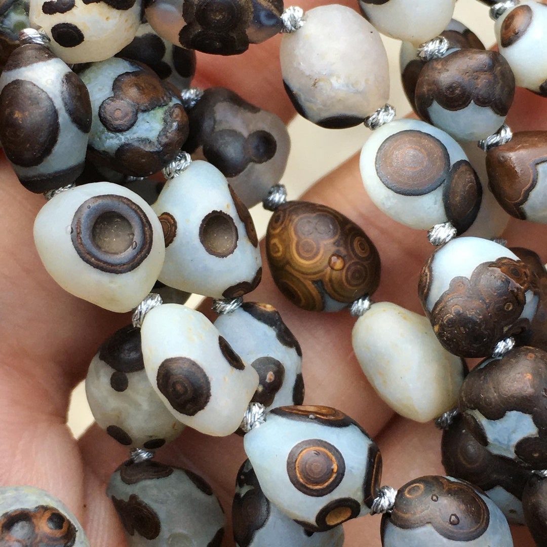 Grey Blue Panda Eyes Agate _ Gobi Agate _ Gobi Desert Rough Stone ...