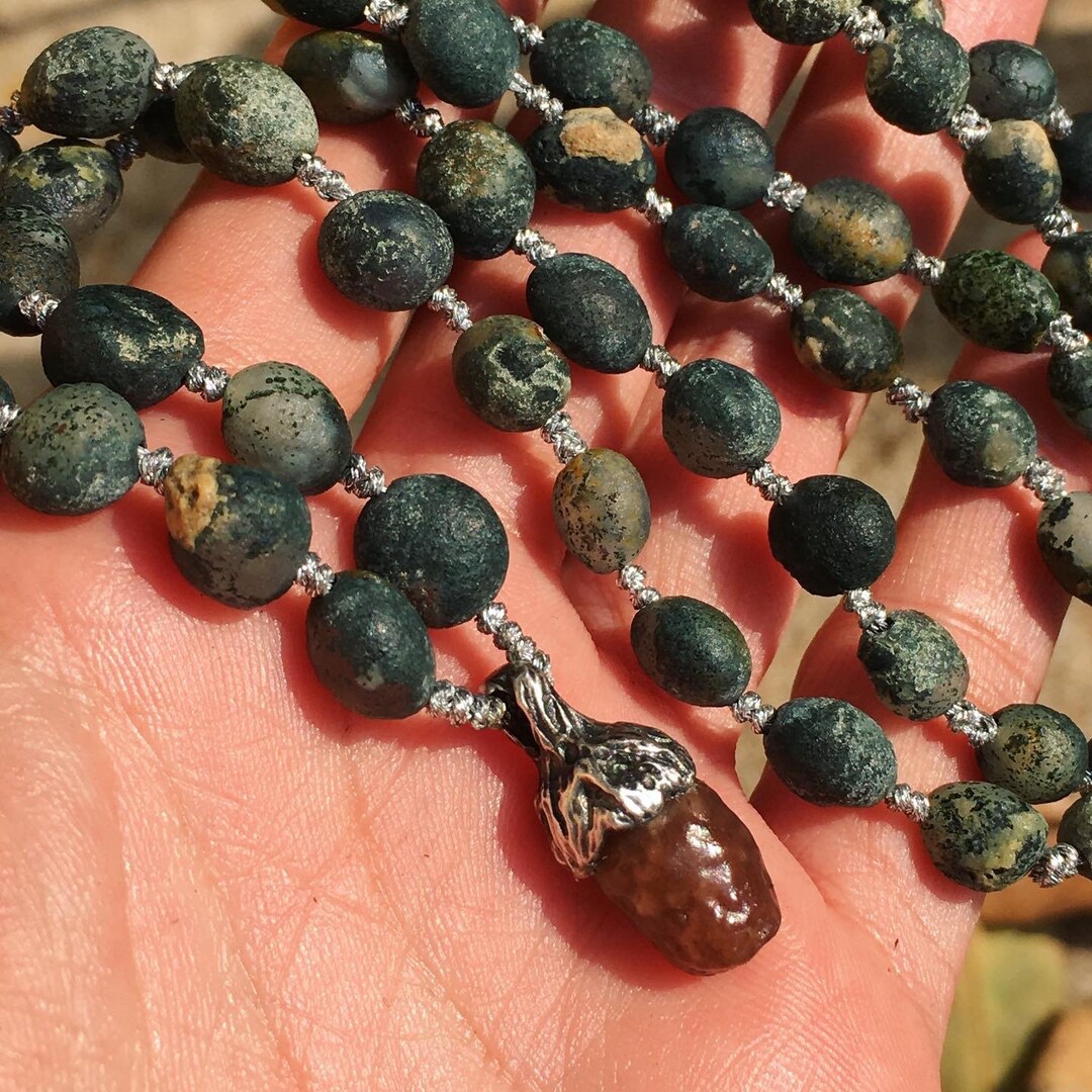 Gain _ Grass Pattern Greed Agate Necklace - Etsy