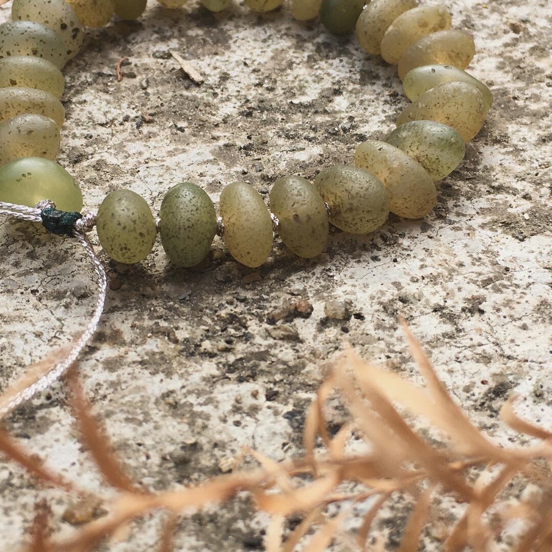 Green Bean Gobi Agate _ Grass Green _ Gobi Desert Rough Stone Bracelet ...