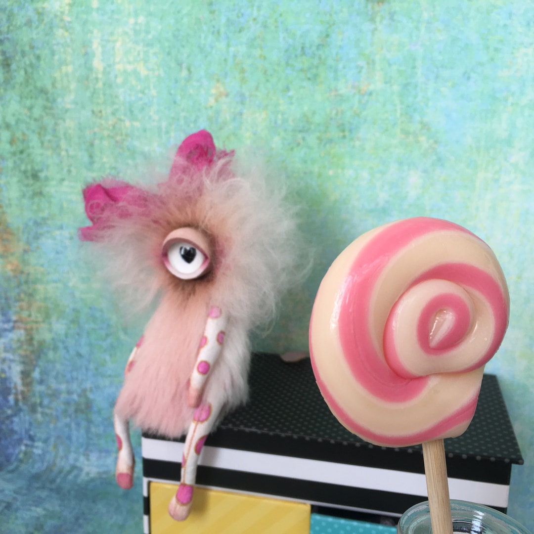 Candy Mini Cyclops With Fluffy Hairstyle_made-to-order! - Etsy
