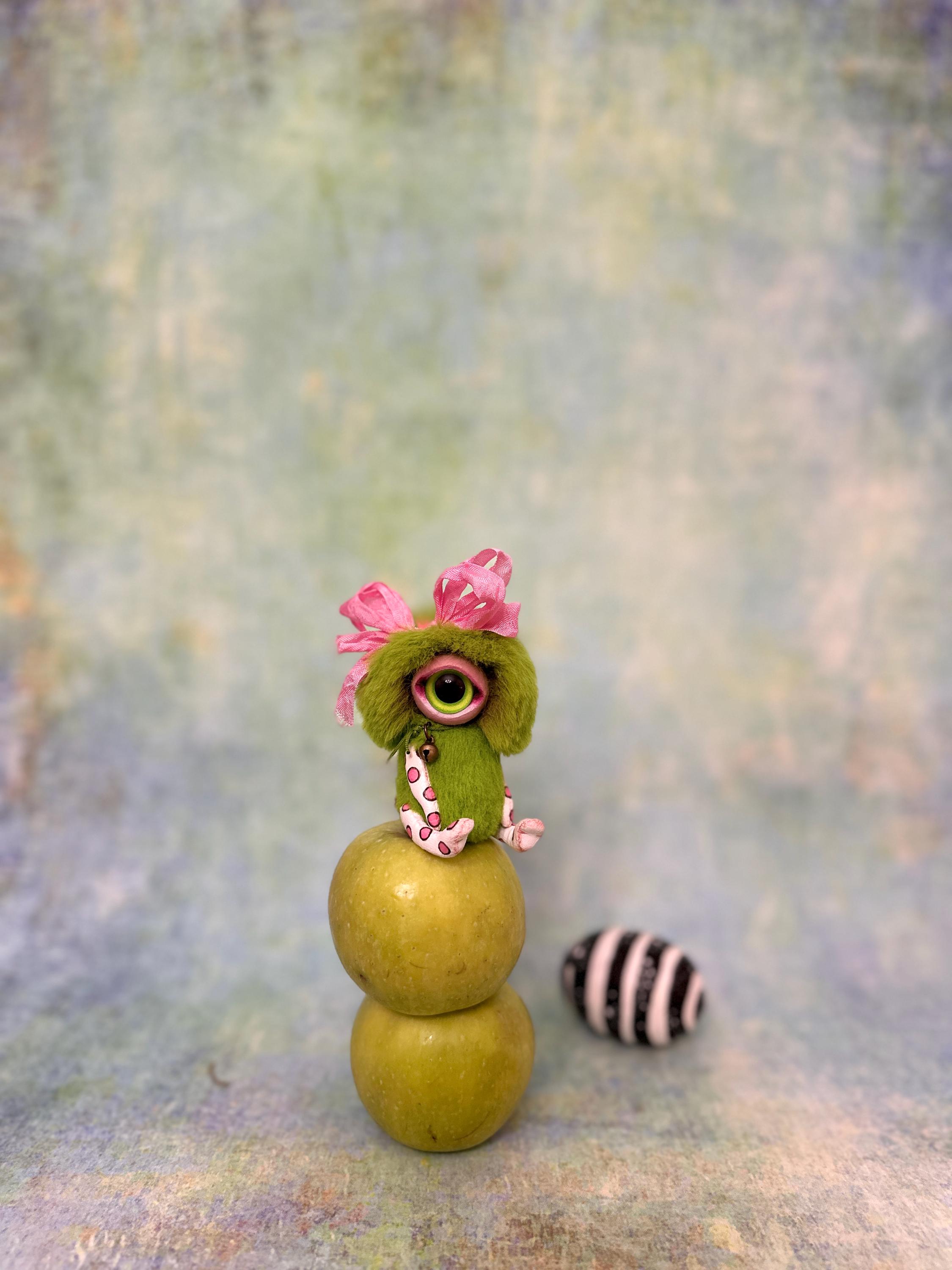 Tiny Green Cyclops Doll – Handmade Faux Fur Blythe Friend - Etsy