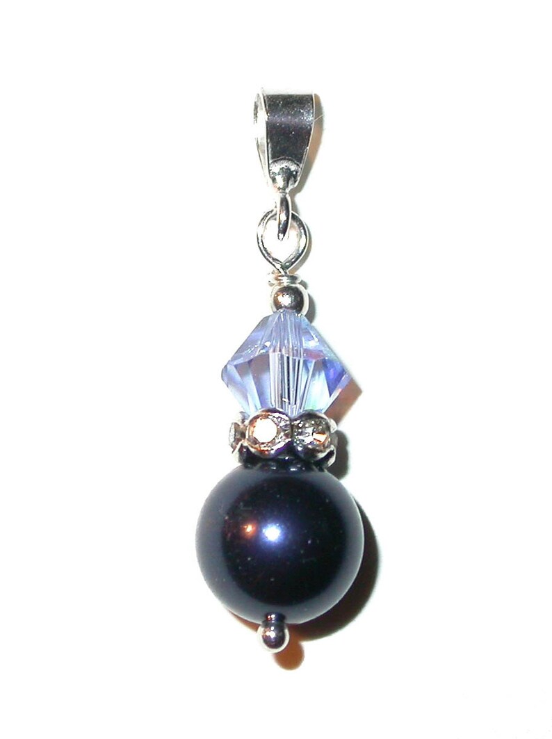 Light Shappire BLUE Crystal & Night Blue NAVY Pearl Pendant - Etsy