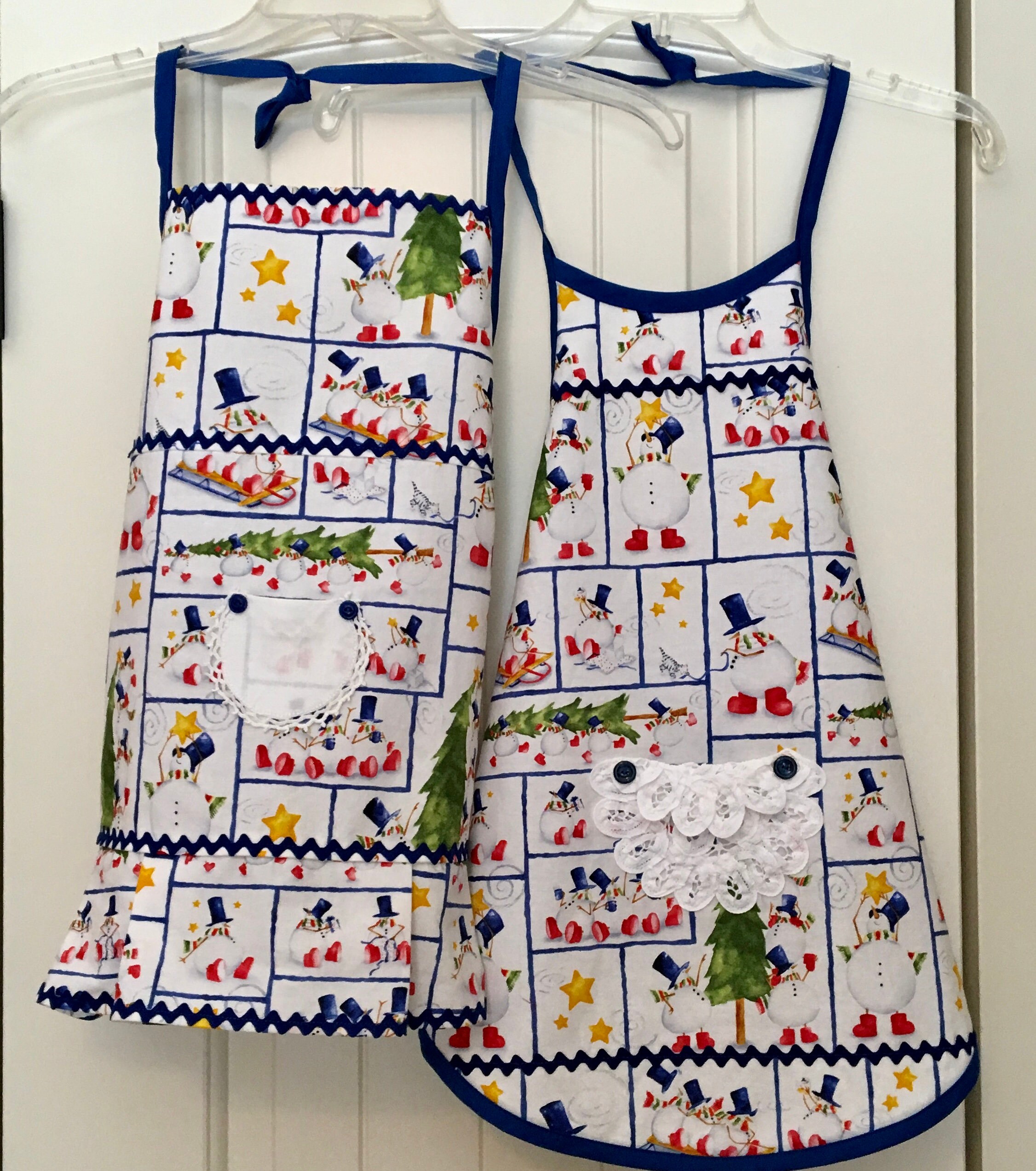 Sister Snowman Print Aprons / Sister Christmas Aprons / Cousin Aprons ...