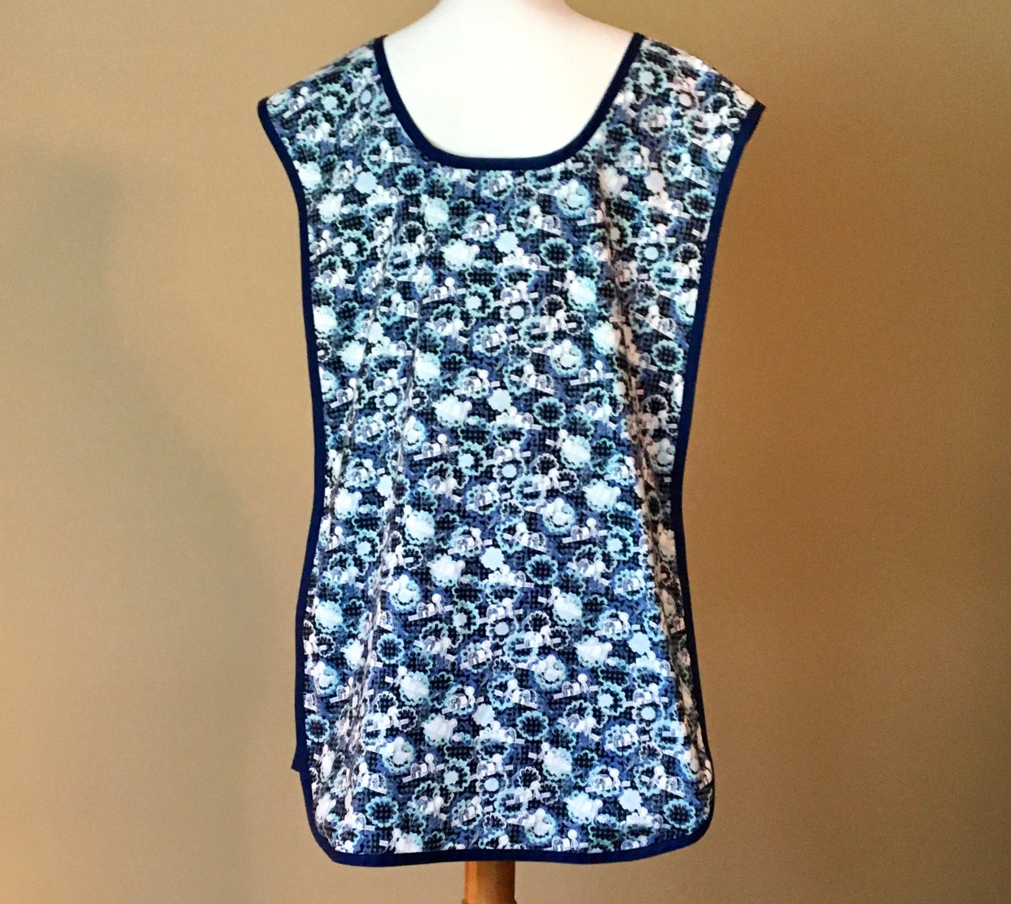 Windmill and Barn Print Plus Size Cobbler Apron with Pockets / Side-Tie ...