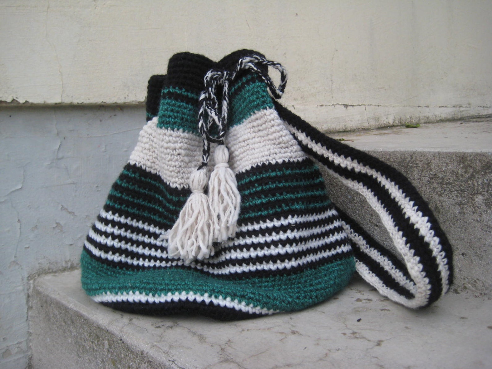 Crochet Striped Bag Pattern, Boho Bag Crochet Tutorial, Green Shoulder ...