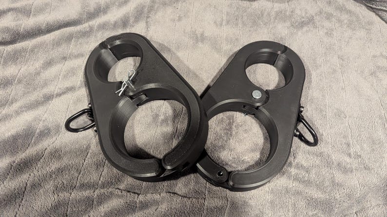 3D Printed Bondage Restraint – Wrist to Ankle Clamp With Side D-ring ...