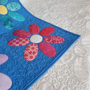 PDF Quilt Pattern - Blooming Beautiful - Baby Quilt, Throw Quilt, and ...