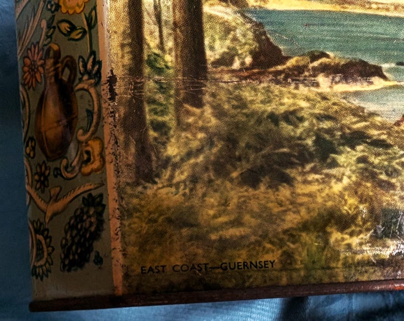 Huntley & Palmer's Biscuits Hinged Tin. English. Guernsey Coast. 1940's ...