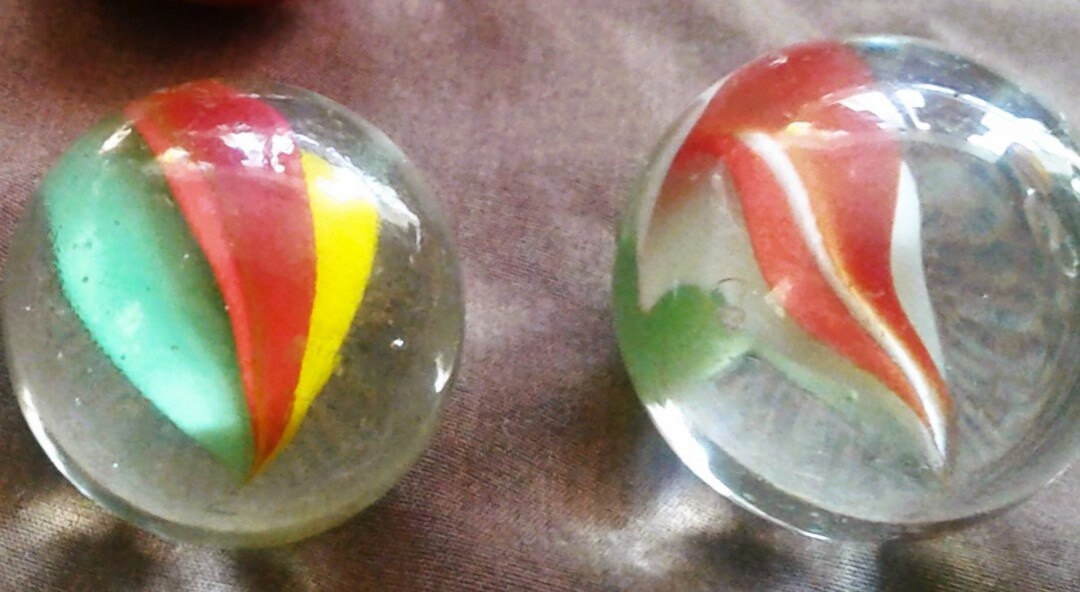 Two Large Vitro Glass Marbles. Color Swirls Inside. 1930's/1940's. - Etsy