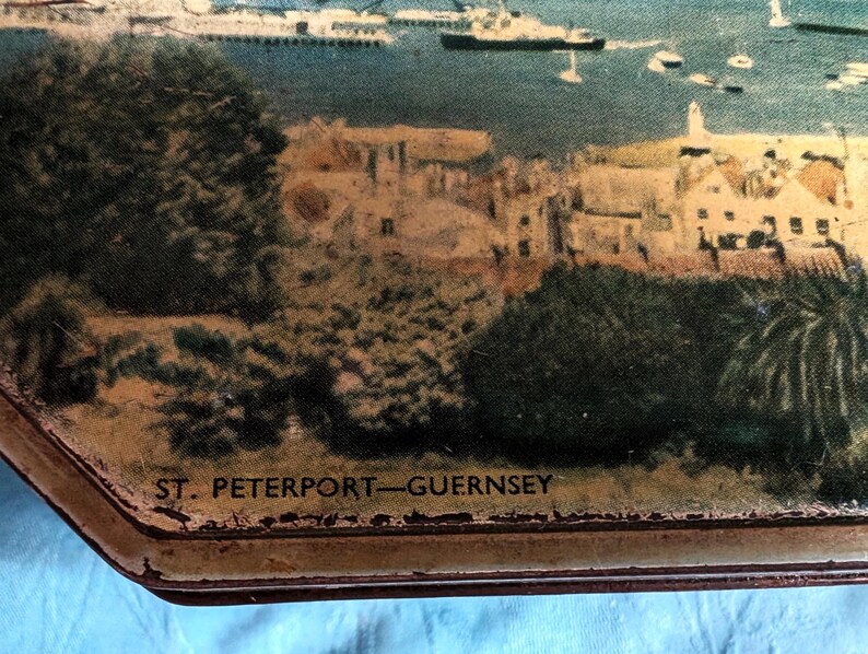 Huntley & Palmer's Biscuits Hinged Tin. English. Guernsey Coast. 1940's ...