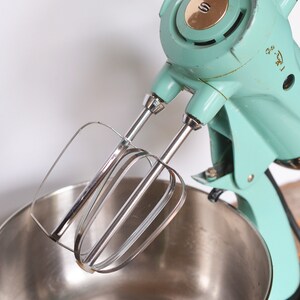 Vintage Turquoise Sunbeam Mixmaster, Includes Stainless Steel Bowl and ...
