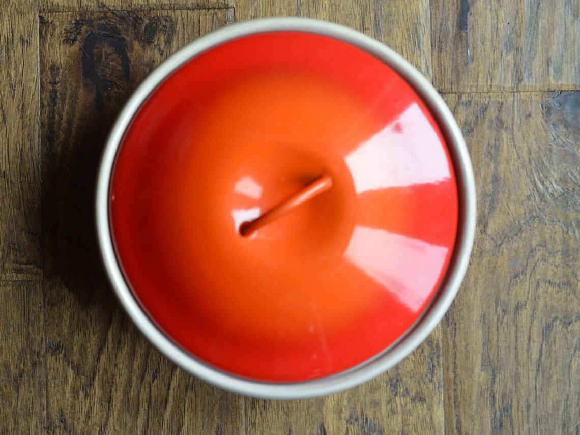 Vintage Red Enamelware Pot or Small Dutch Oven Circa 1970s - Etsy