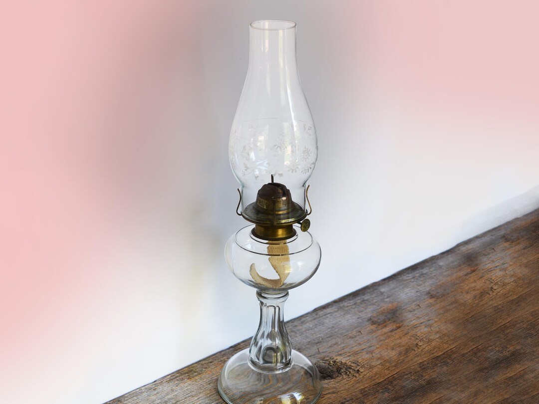 Antique Kerosene Oil Lamp, Etched Macbeth Pearl Chimney Glass ...