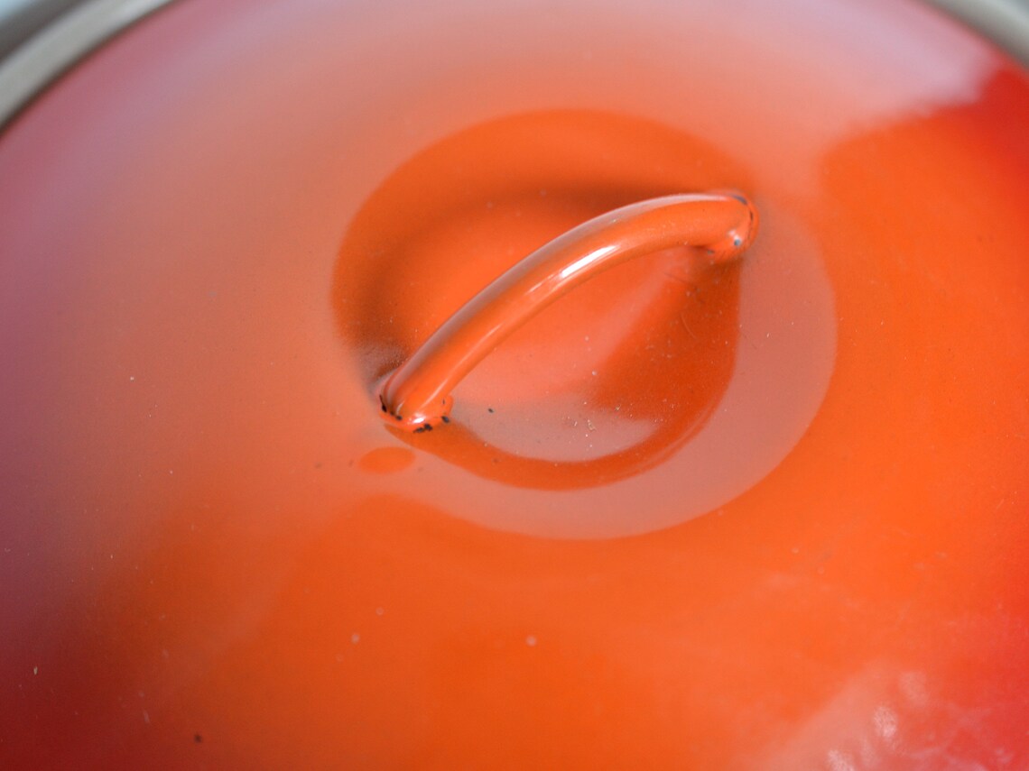 Vintage Red Enamelware Pot or Small Dutch Oven Circa 1970s | Etsy