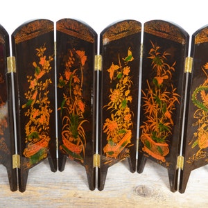 Vintage Asian 6-panel Mini Divider, Black Lacquered Wood, Women and ...
