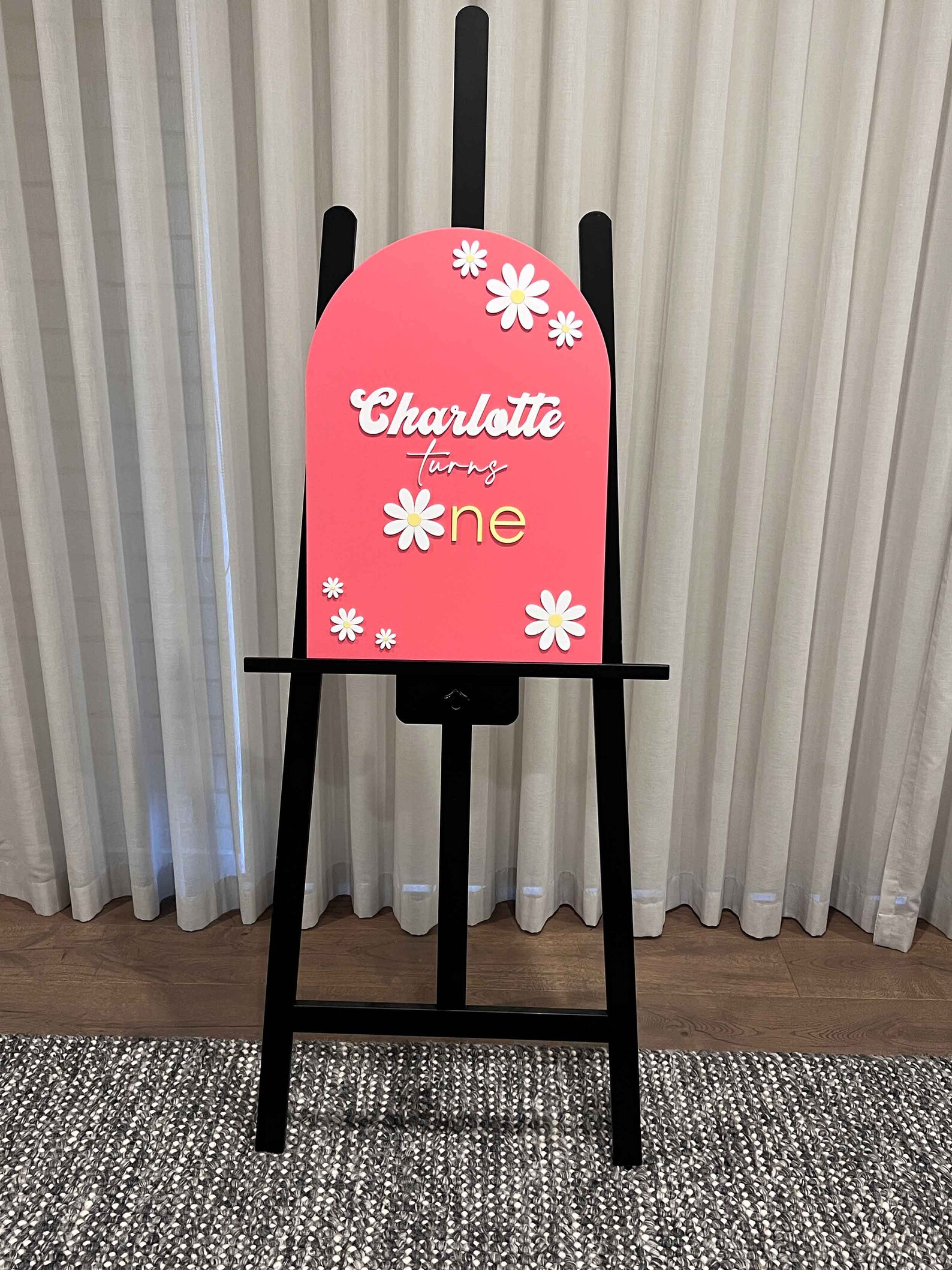 Personalised Daisy Arch - Birthday Custom Sign With Name & Colour ...