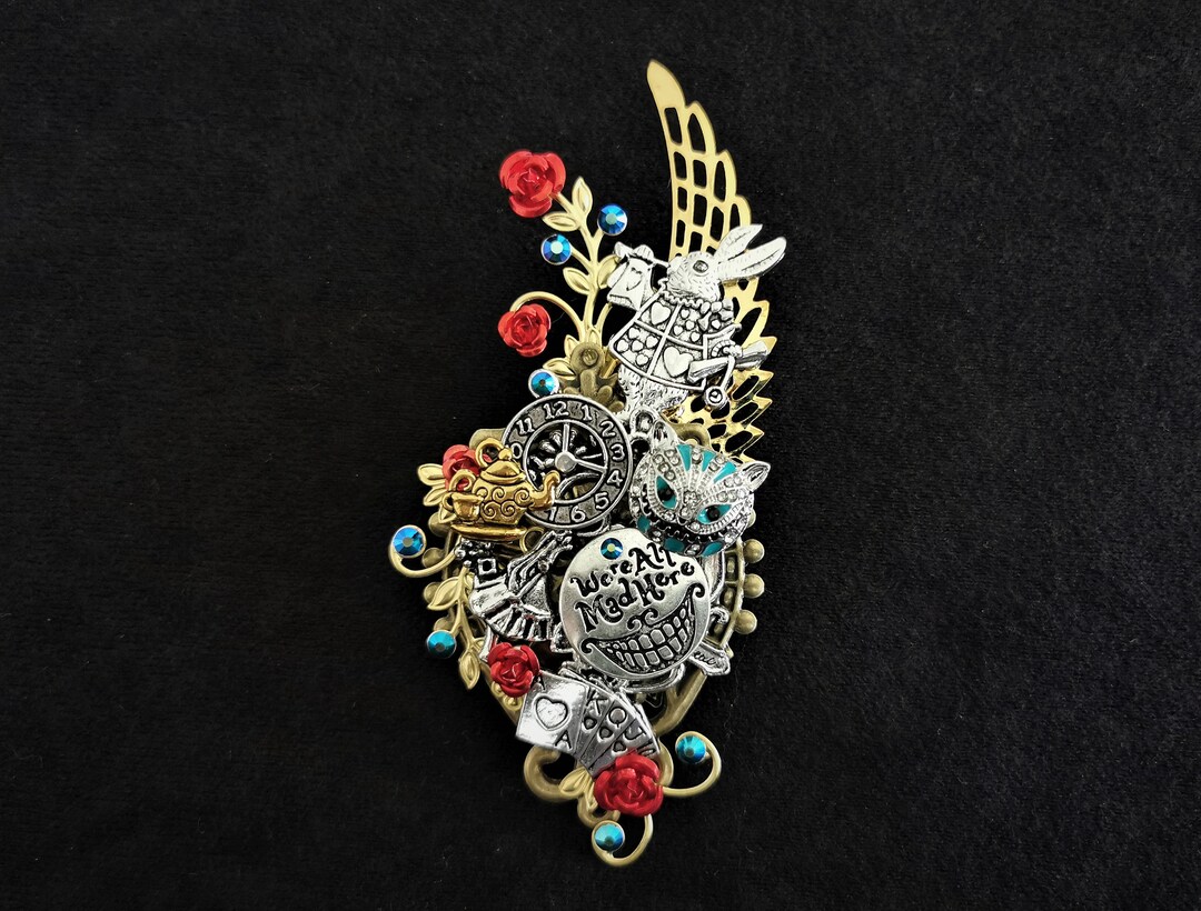 Alice in Wonderland-inspired Pin Brooch Filigree Winged Corsage-style ...