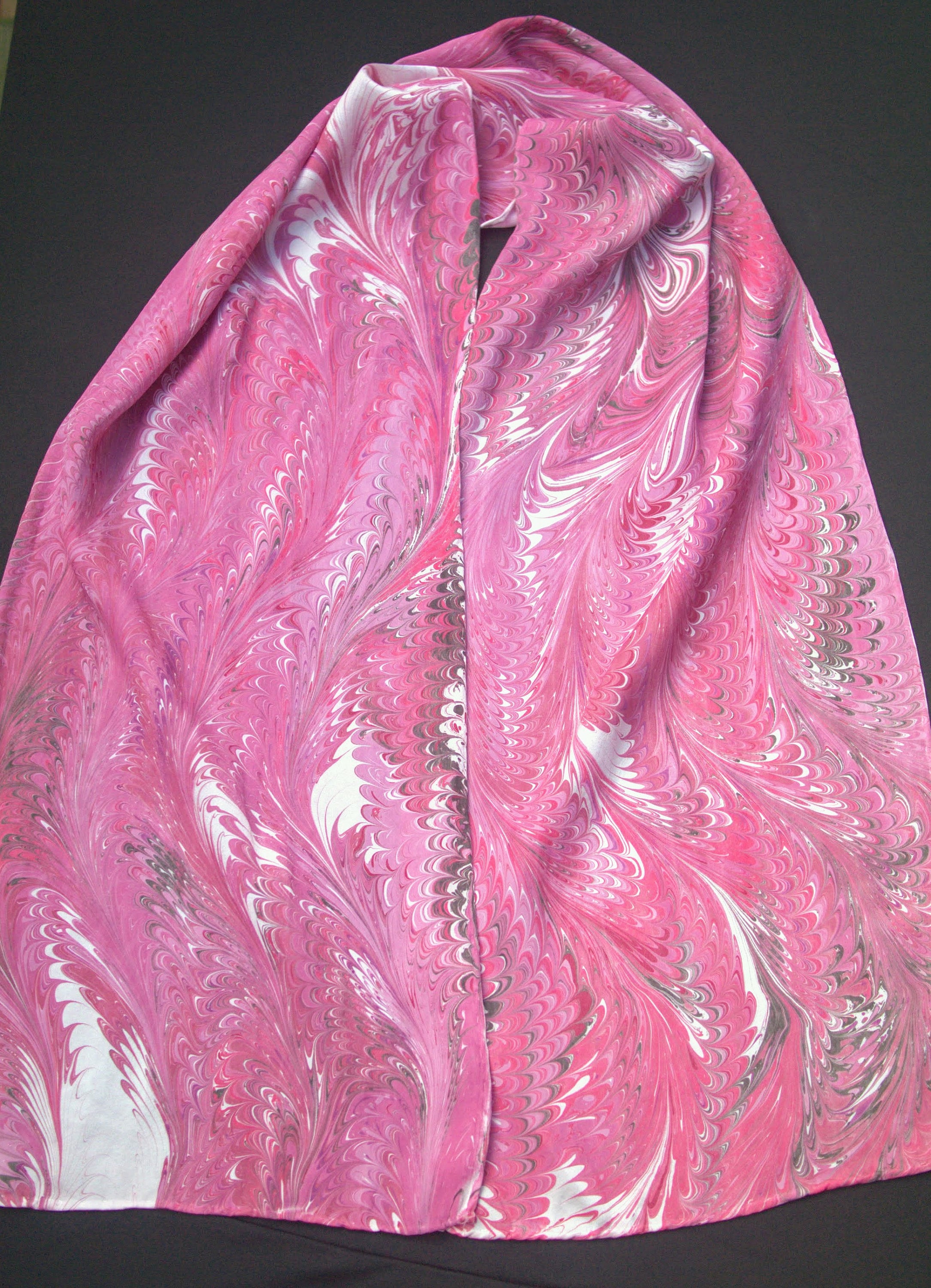 50 Shades of Red Marbled Feathered Pattern Silk Scarf - Etsy.de