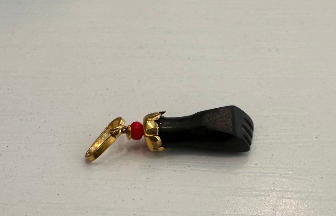 Oro 14K Manito De Azabache Con Coral Para Bebe Baby 14K Gold Black Jet ...