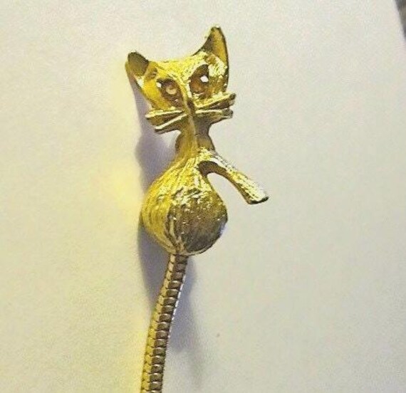 Vintage Cat Pin with unusual tail & yellow Rhinestone… - Gem