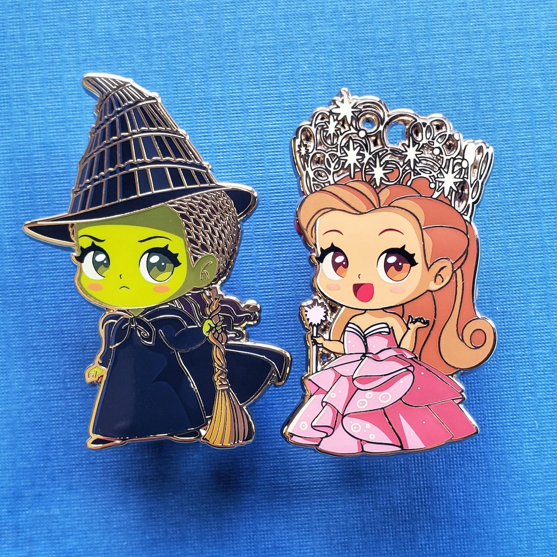 Chibi Elphaba and Glinda Pins - Etsy