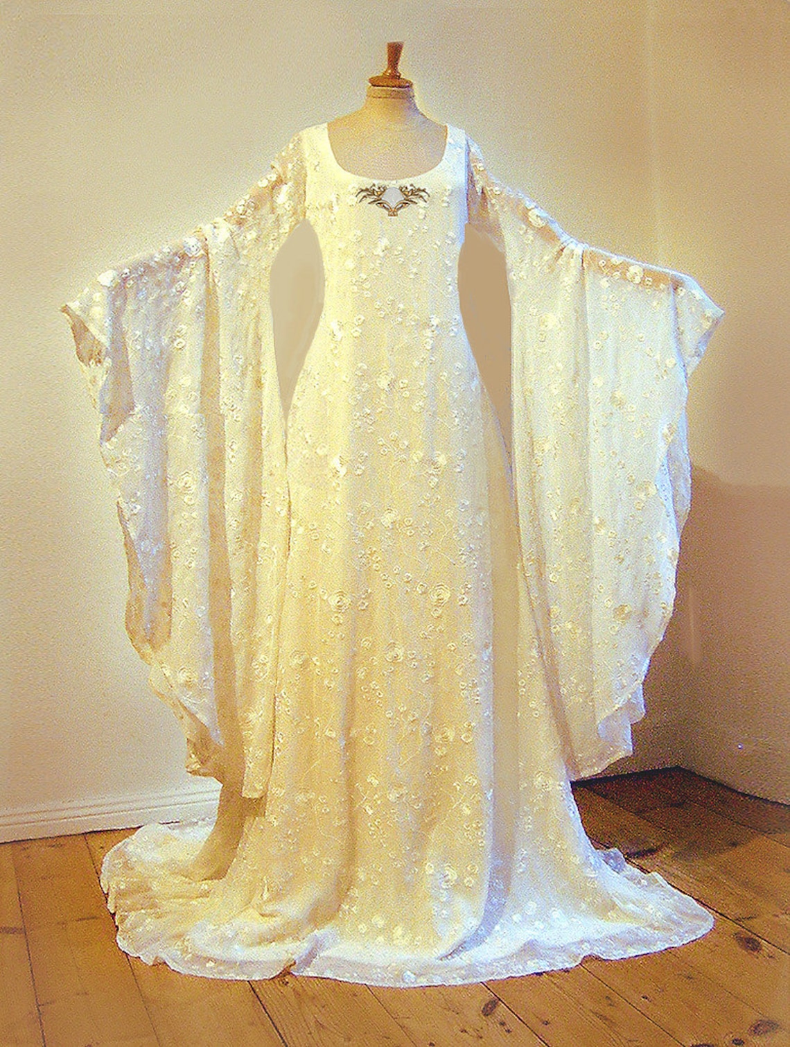 Galadriel Dress Silk Wedding Dress Lord of the Rings Elves - Etsy