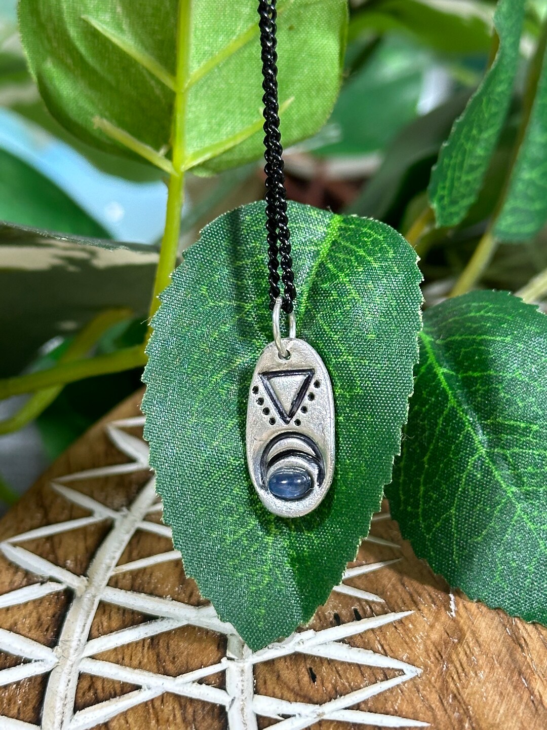 999 Solid Silver Water Element Necklace With Sapphire - Healing Stone ...