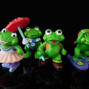 Vintage Toys, Collectible, Froggy Friends, Winter Frogs, Complete ...