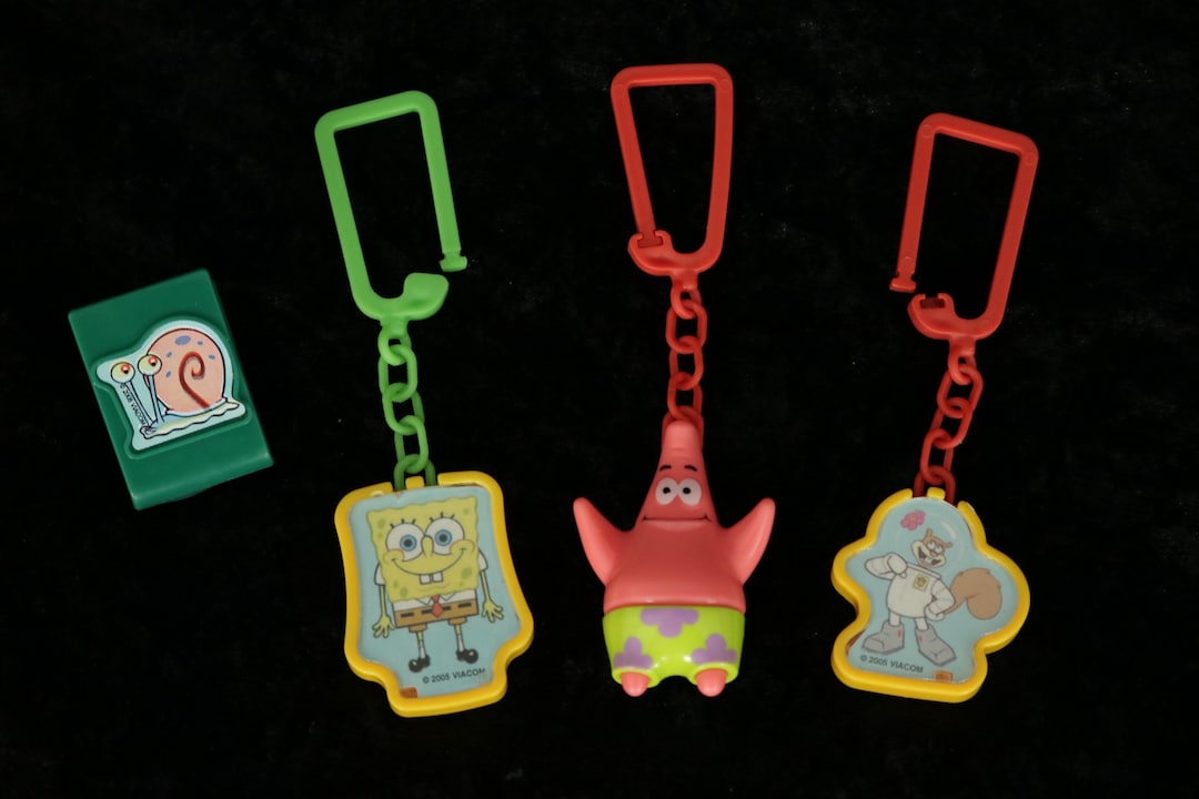 Vintage Toys, Collectible, Spongebob Birthday Party Key Chain ...