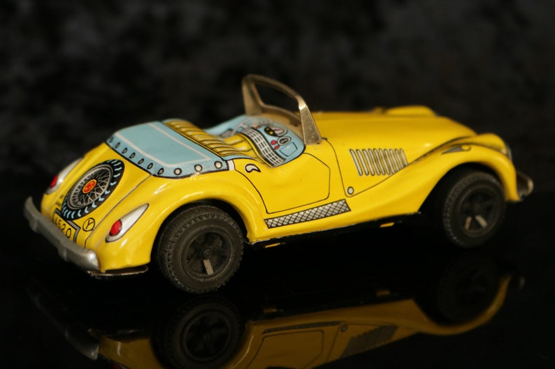Vintage Toys, Collectible Wind-up Car, Miniatur Car, Iron Sheet Toys ...