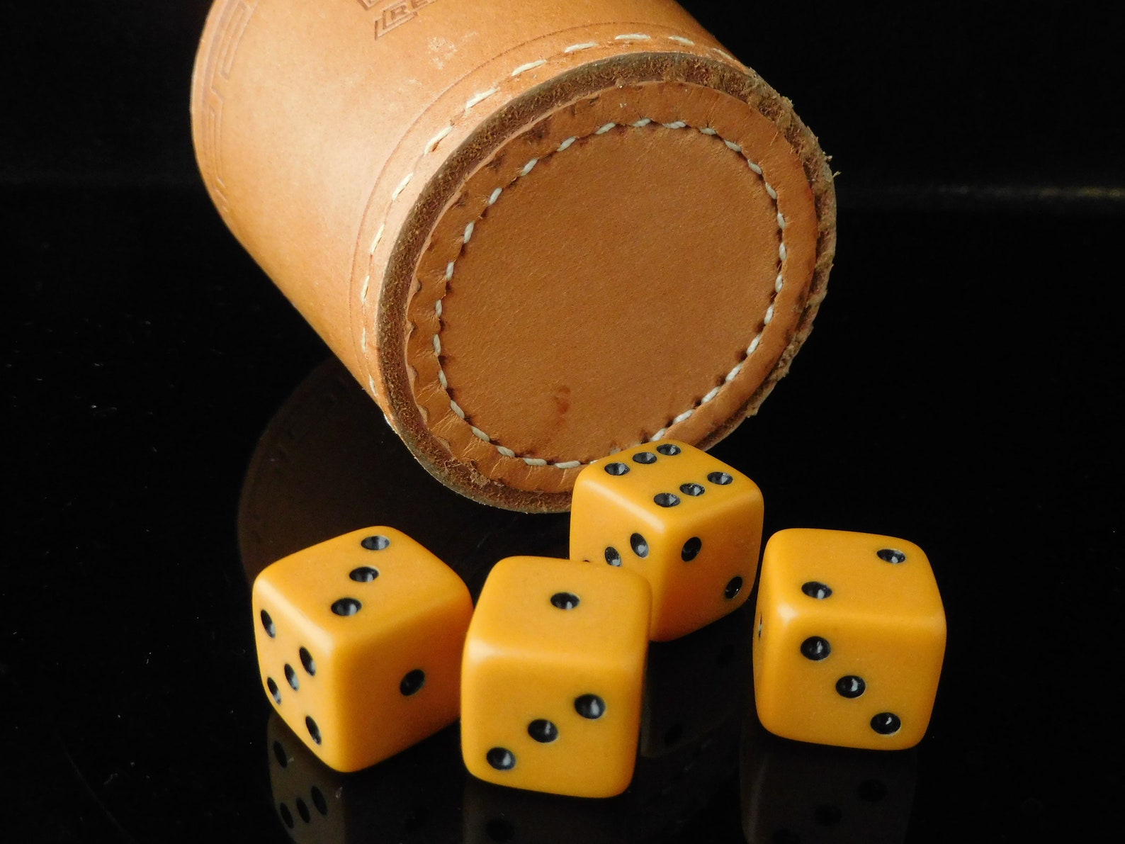 Table Game Collectible Vintage HAPAG LLOYD Dice Table Game - Etsy