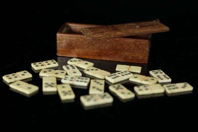Super Rare Miniature DOMINOES Game Collectible Antique Toy - Etsy