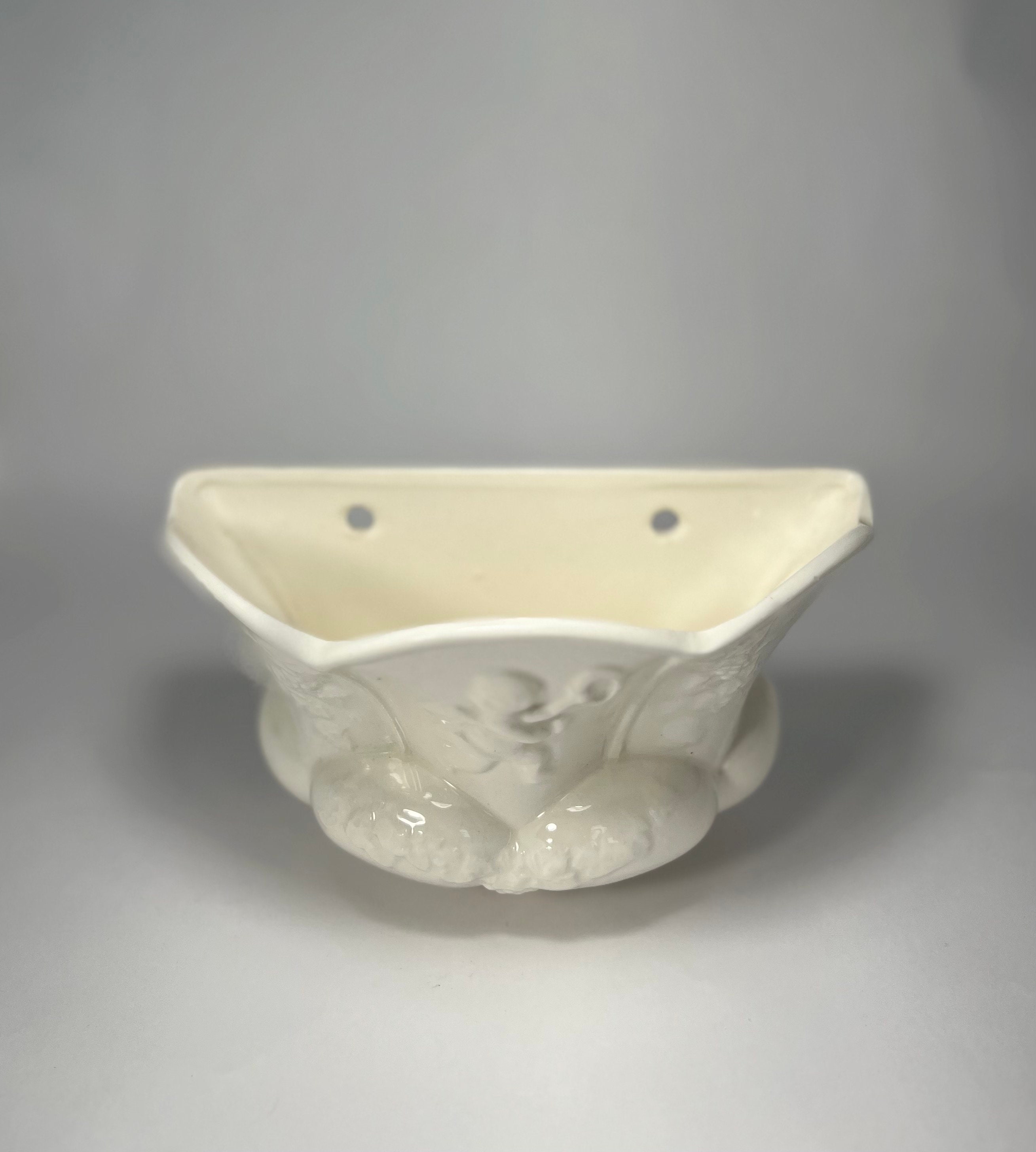 Vintage Lefton Wall Pocket by Renaissance, Cherubs and Grapes, Japan - Etsy