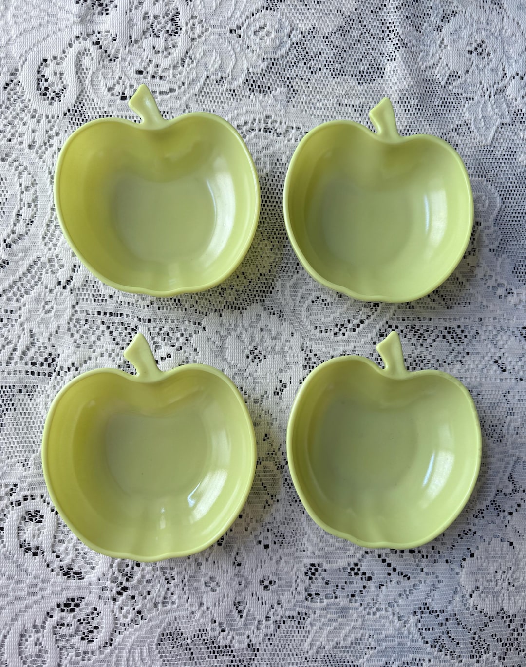 Hazel Atlas Apple Shaped Dessert Bowls, Chartreuse Green, Set of 4 ...