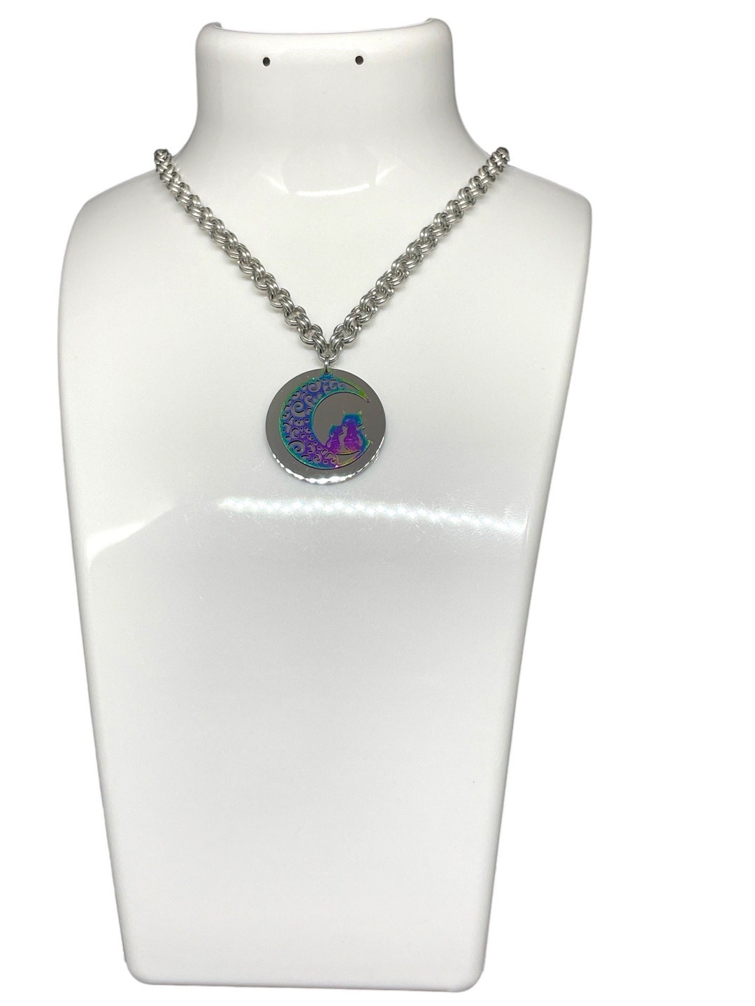 Cats on a Crescent Moon 2 by 2 Chainmail Necklace - Etsy