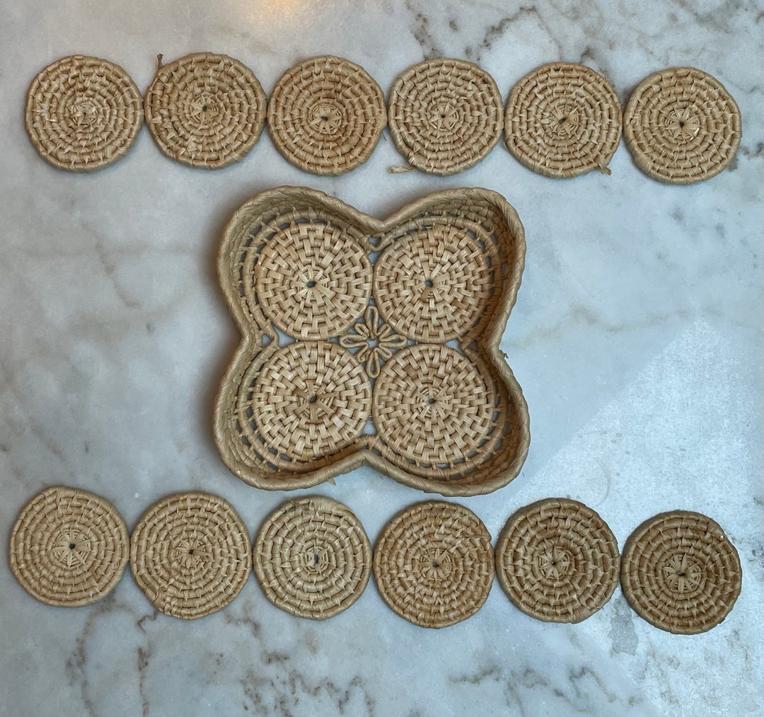 Vintage Coasters Rattan Straw Butterfly Shape Tray With 12 Round ...