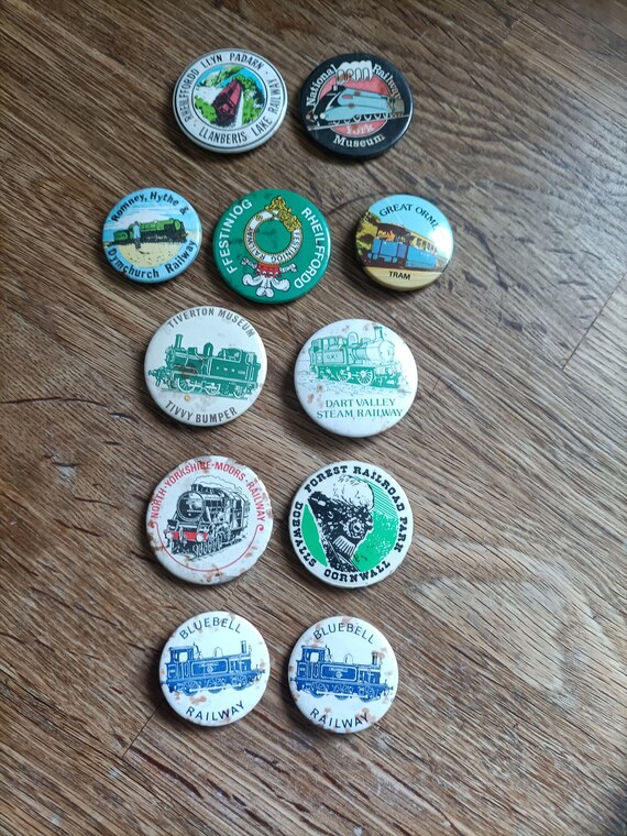 Vintage railway badges - Gem