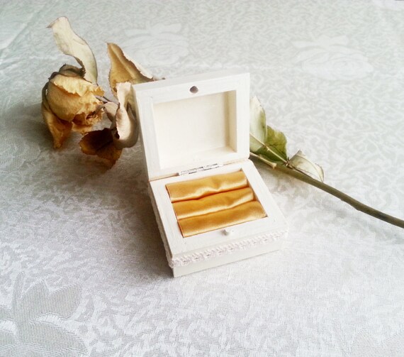 Items similar to Cream ecru and gold wedding rings box with heart box ...